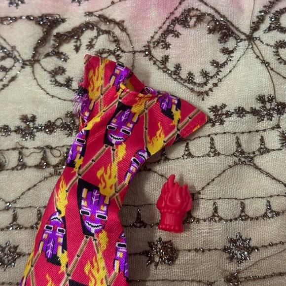 monster high | Toys | Monster High Jina Fire Long Ghouls Getaway Dress ...